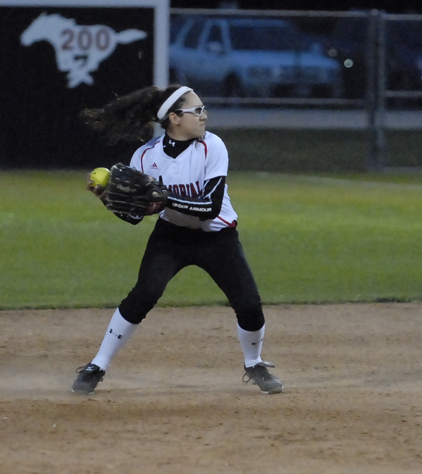 Offensive fireworks carry Memorial softball team to playoffs