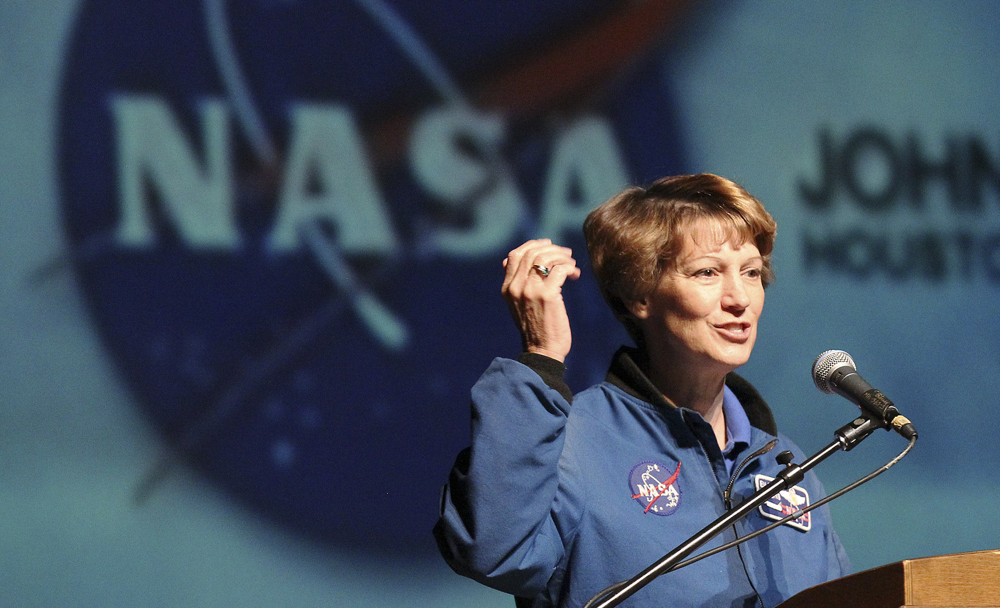 Feet on the ground, Eileen Collins' thoughts remain in space