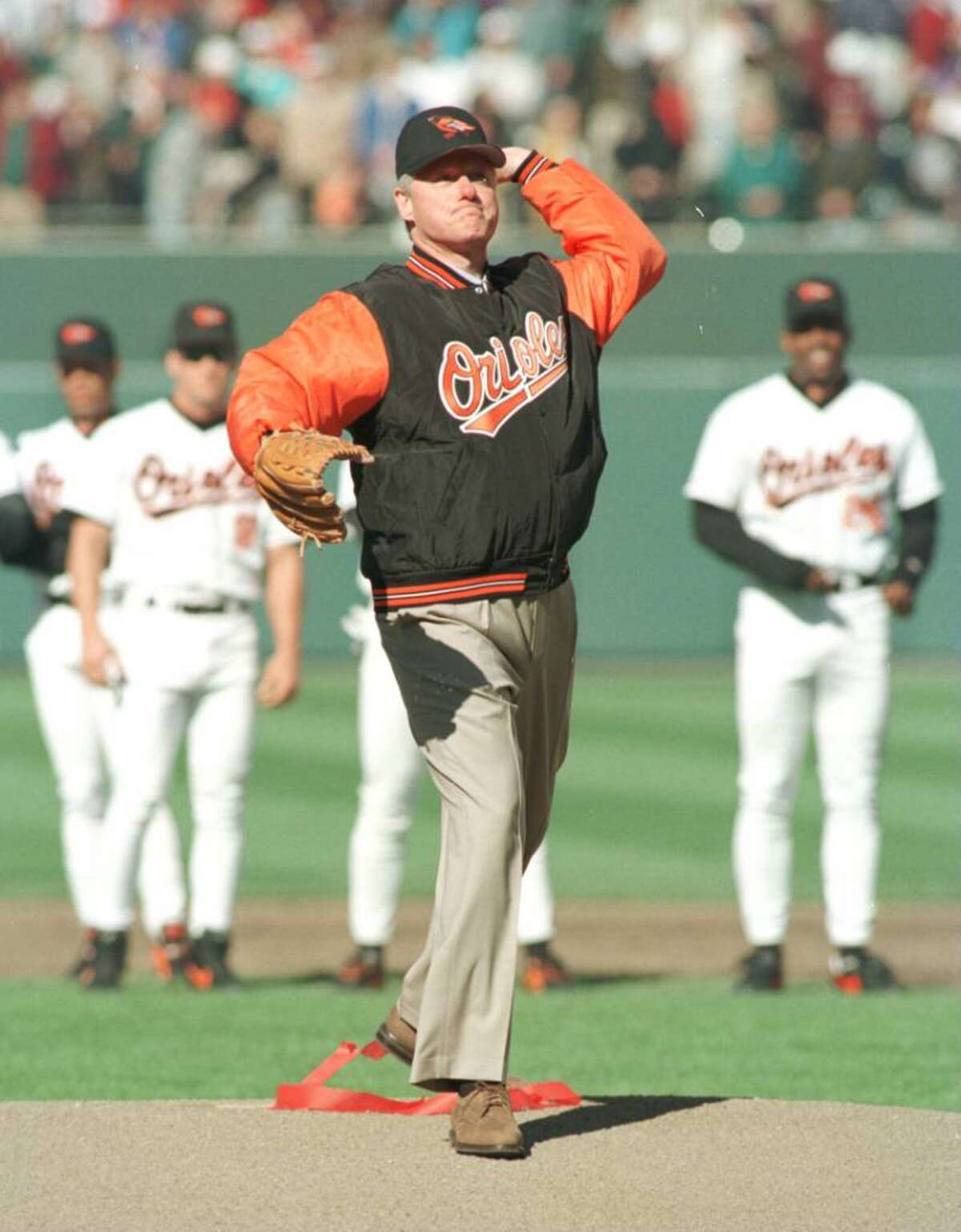 Clinton hospitalized with chest pains