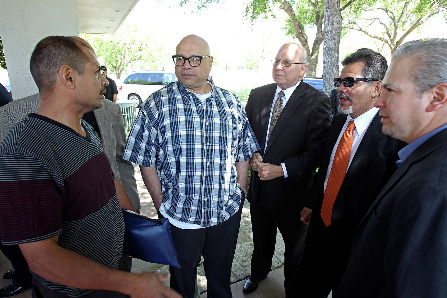 Former boxer Ayala Jr. released from prison