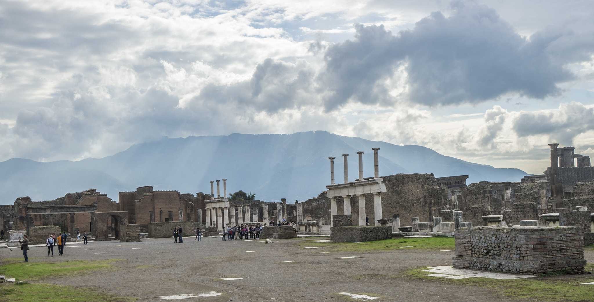 Under the ash lay a prosperous Pompeii