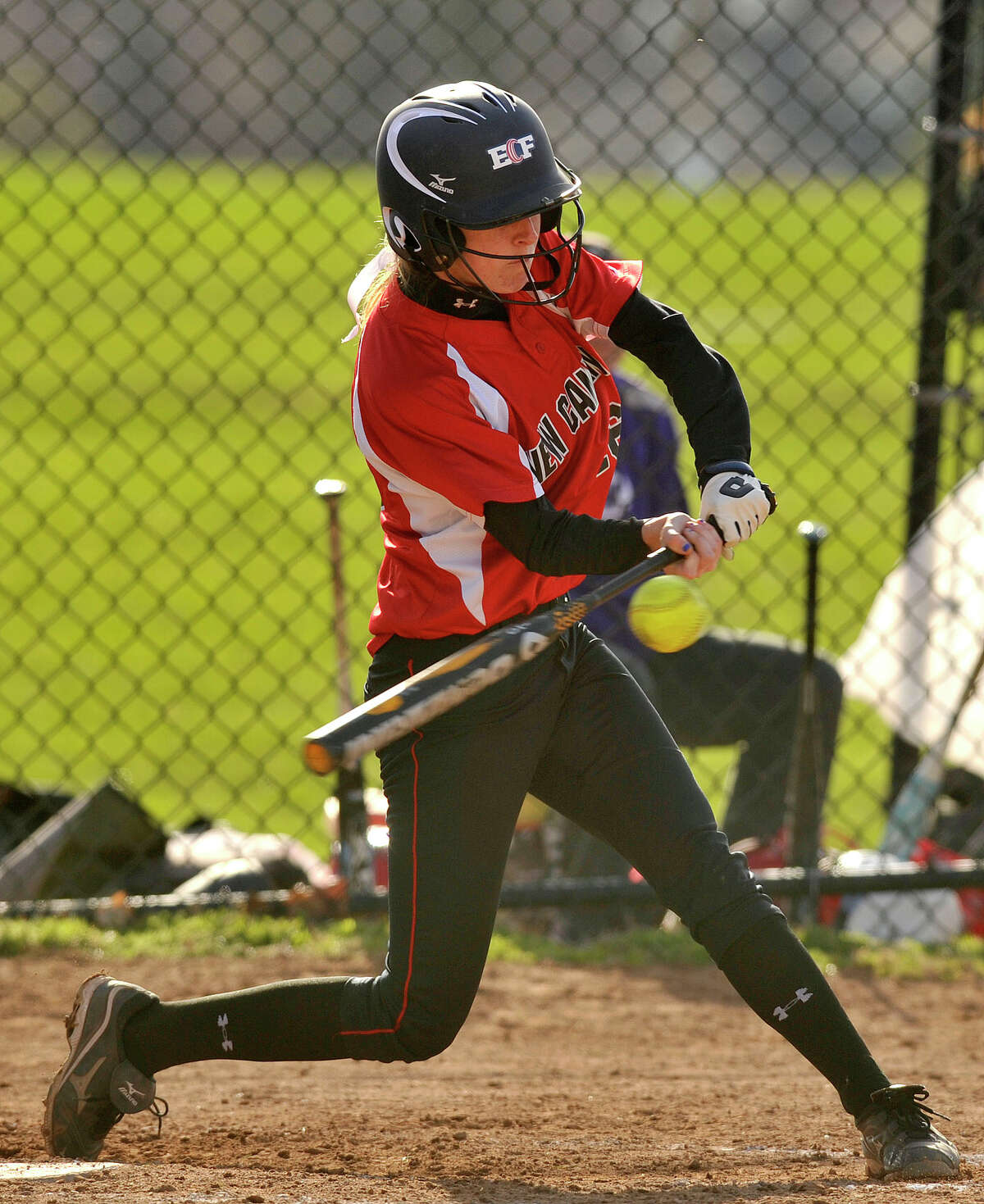 Apfel leads Westhill past New Canaan softball
