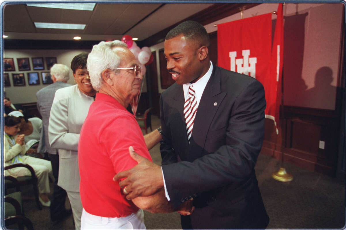 Legendary UH coach Tom Tellez recuperating after car accident