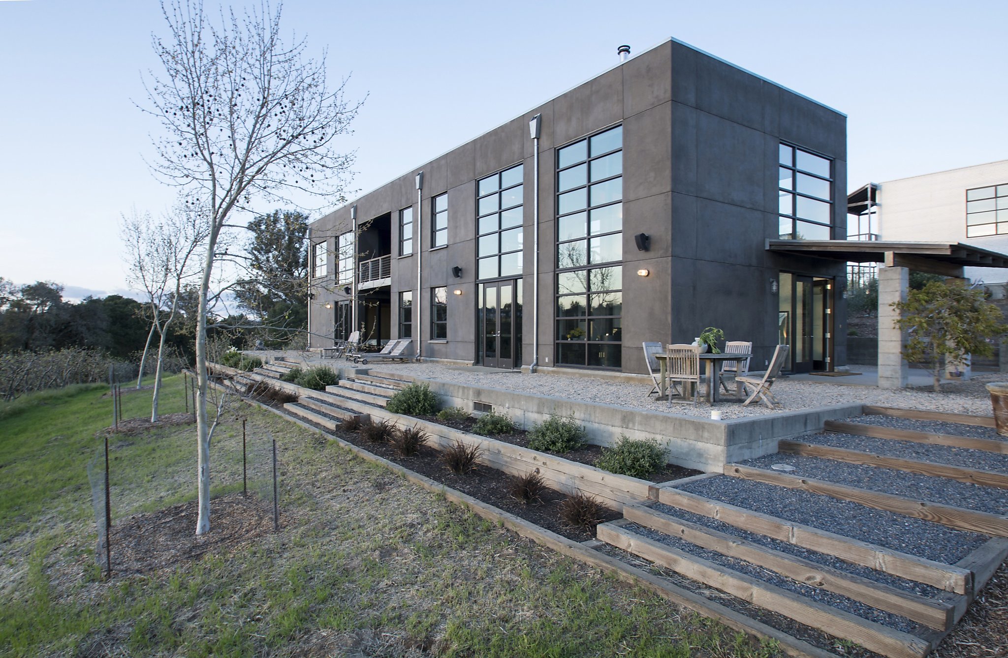 Sebastopol home includes apple orchard