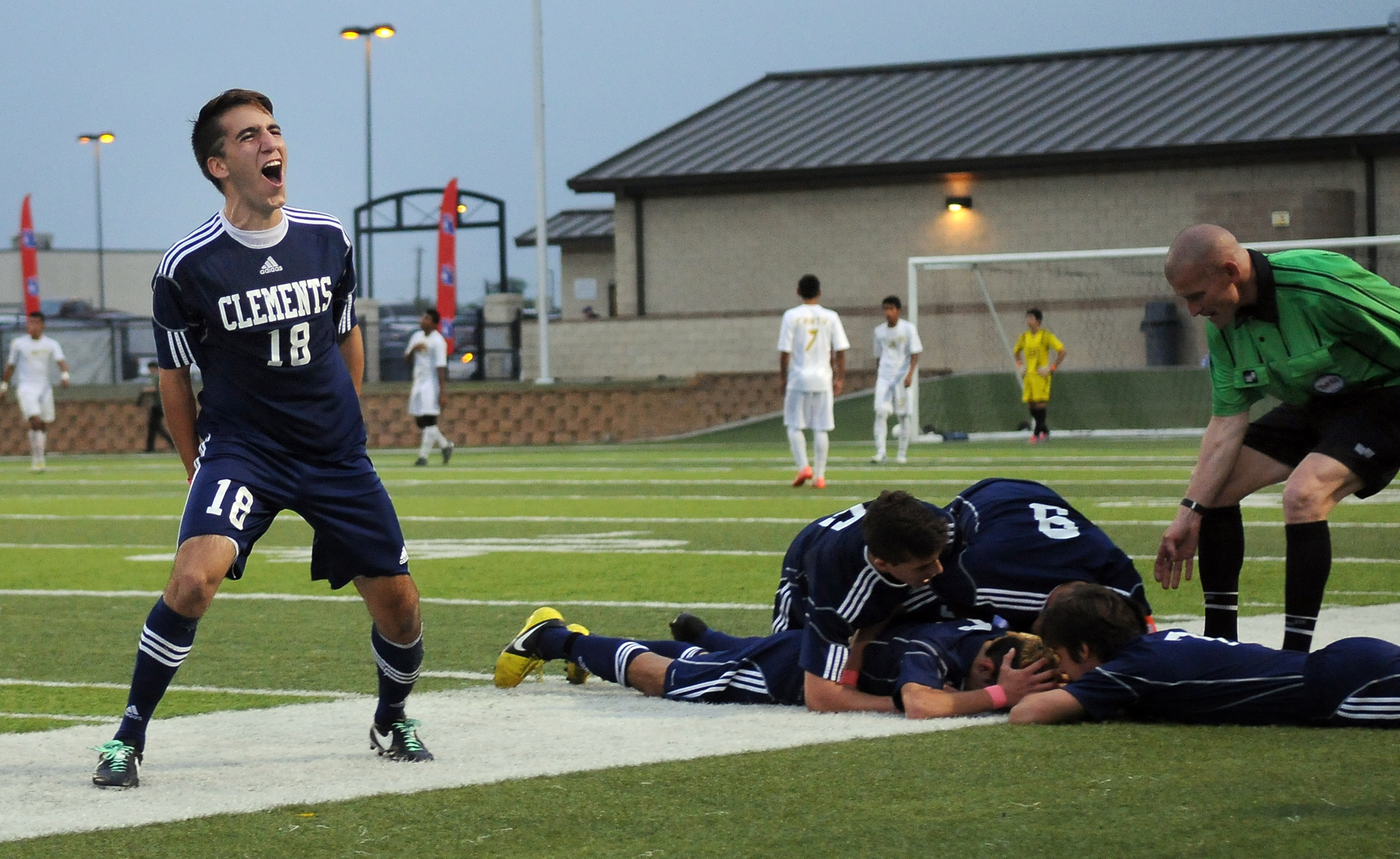 Clements boys advance to 5A soccer final