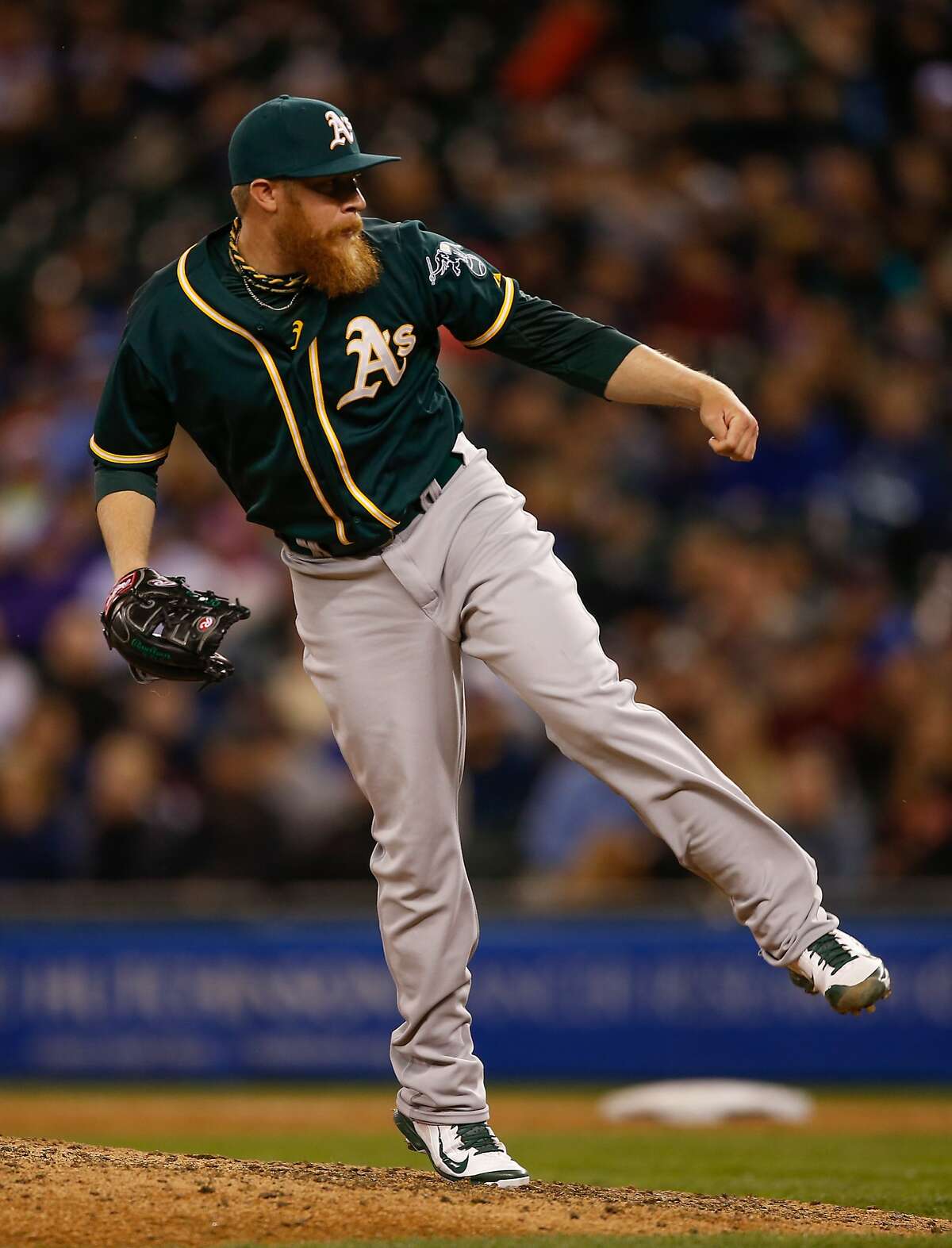 A's, Sean Doolittle agree on 5-year deal