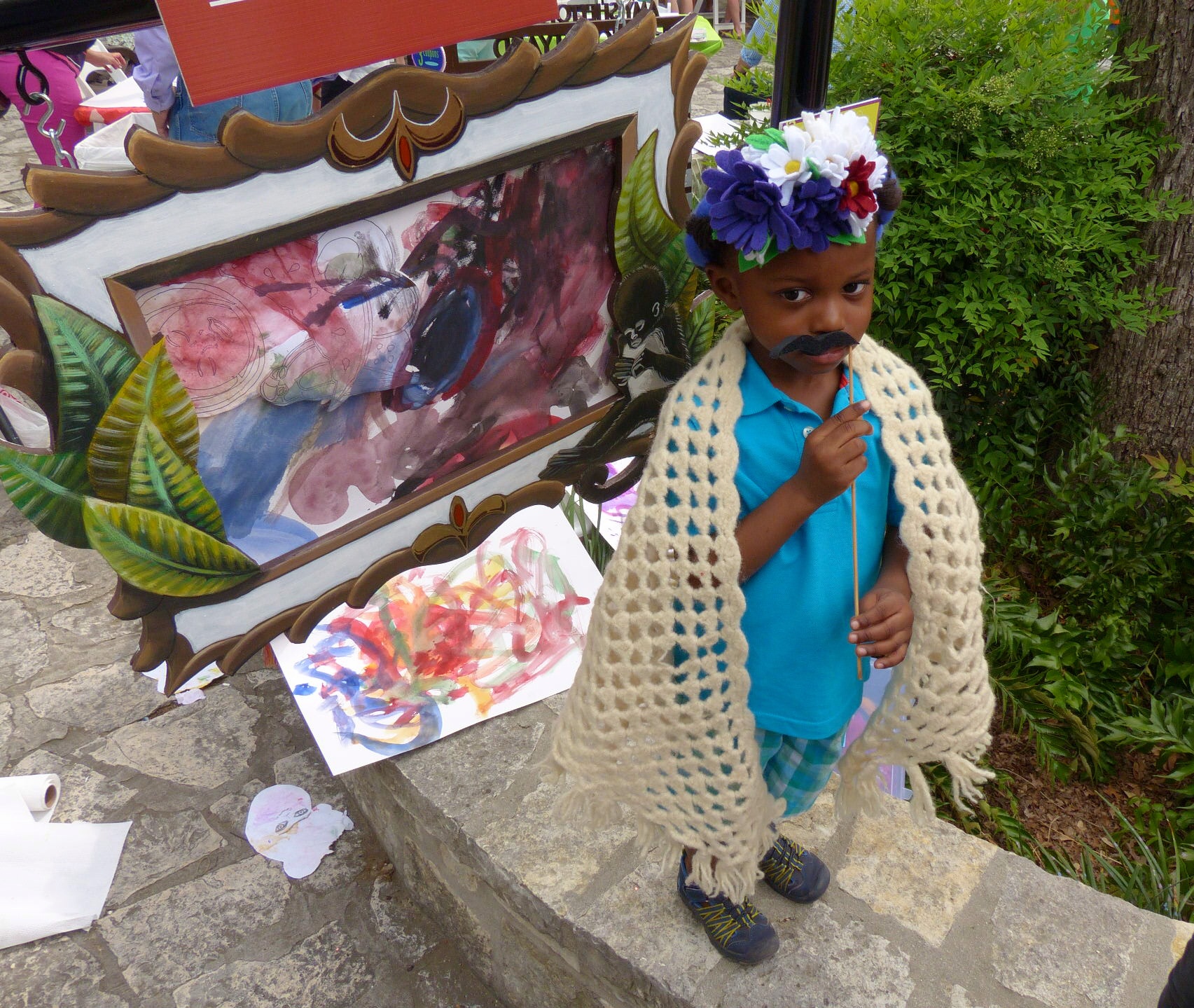 Hundreds attend Fiesta Arts Fair