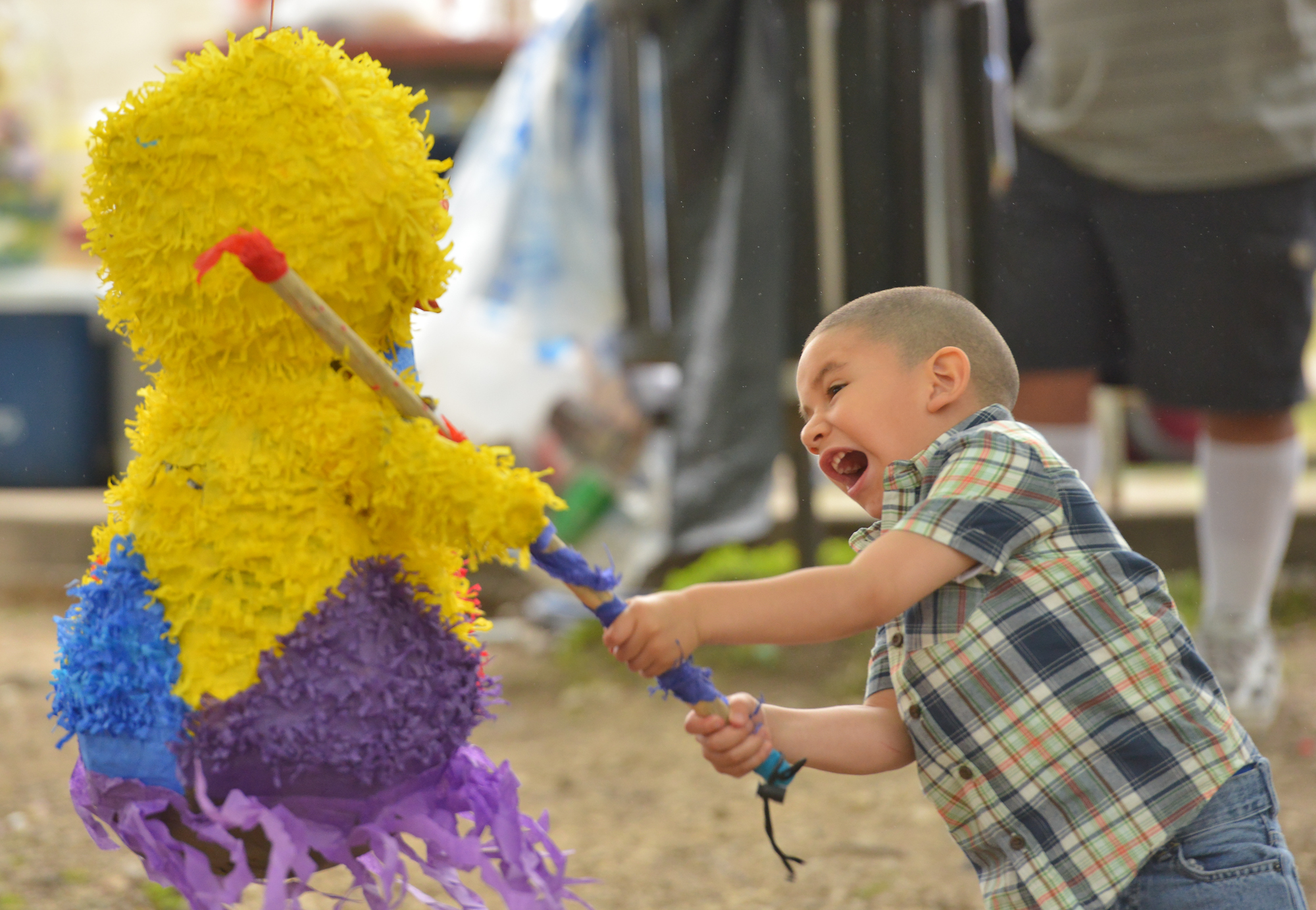 San Antonio celebrates Easter with prayers, picnics and a flying Easter ...