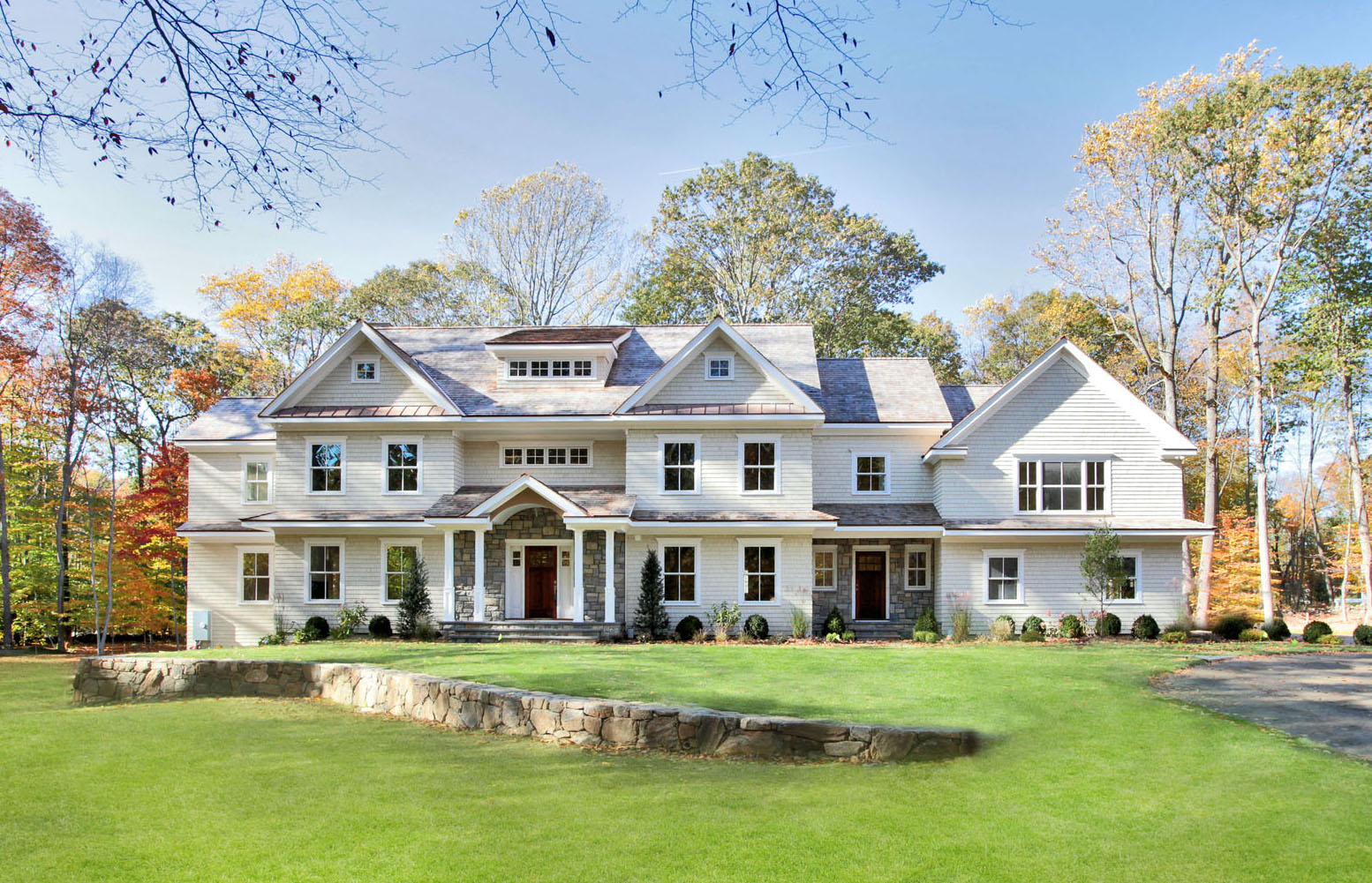 On the market: A new oasis is close to everything