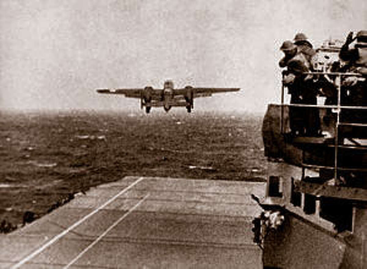 Doolittle Raider raises goblet to toast heroic 1942 mission