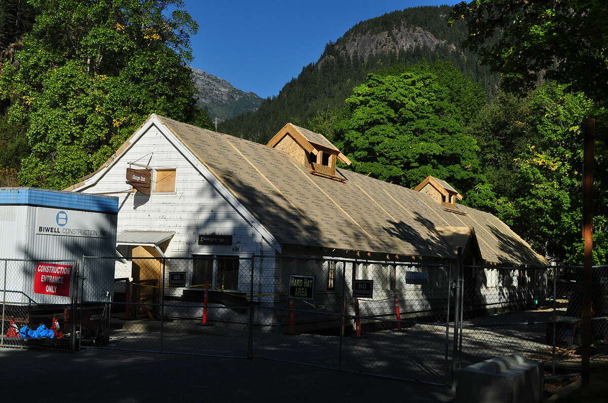 State honors Seattle City Light for restoring lodge