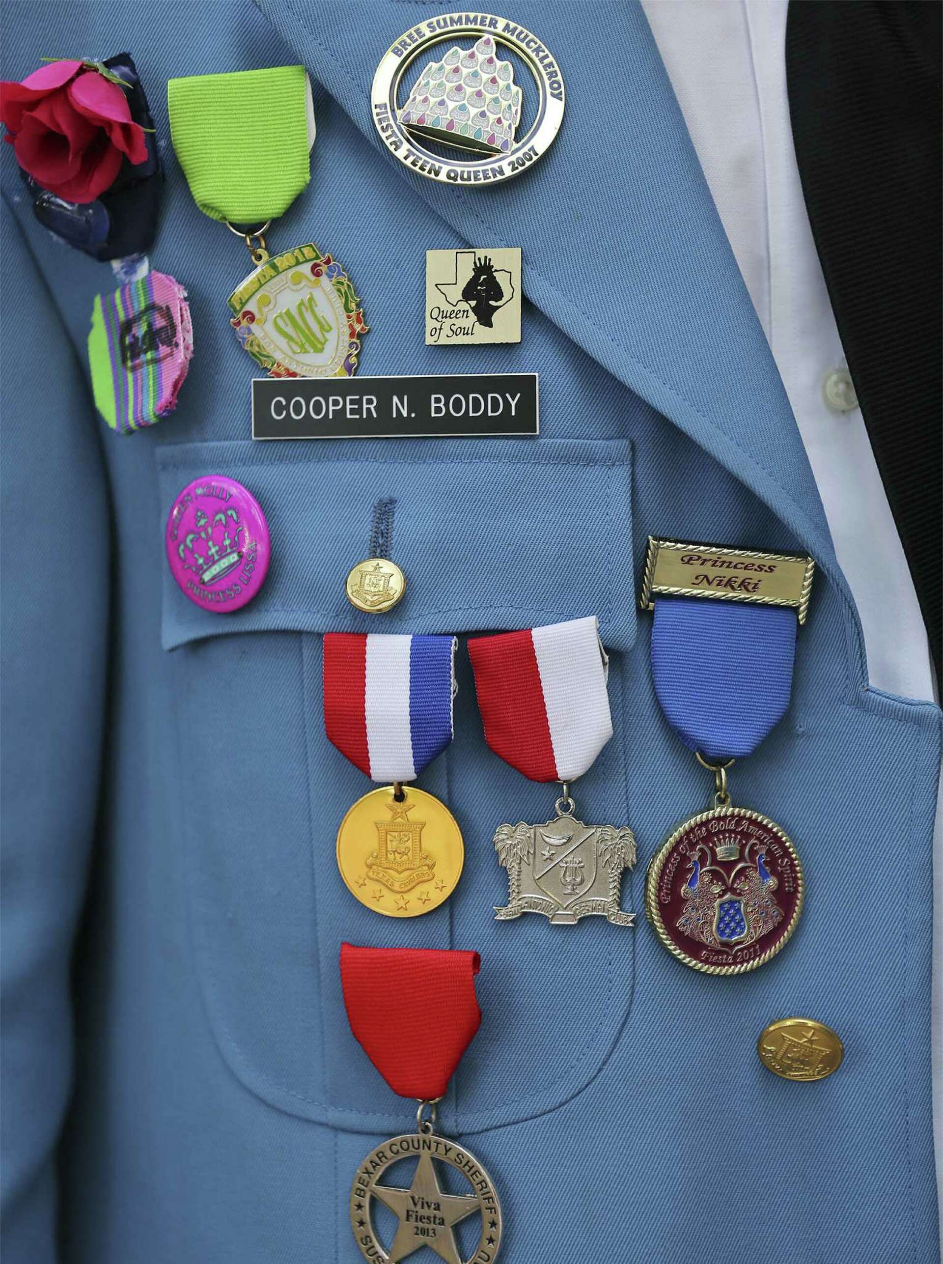 Fiesta medal craze keeps growing — and morphing