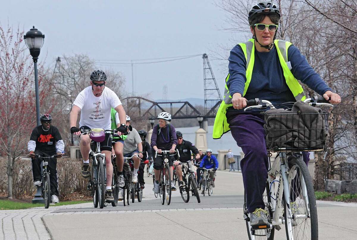 Photos: Earth Day bike parade