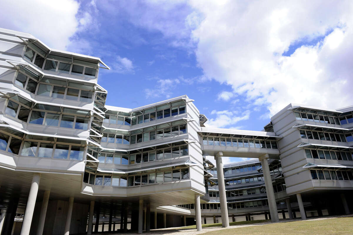 Fairfield County available office space tightens