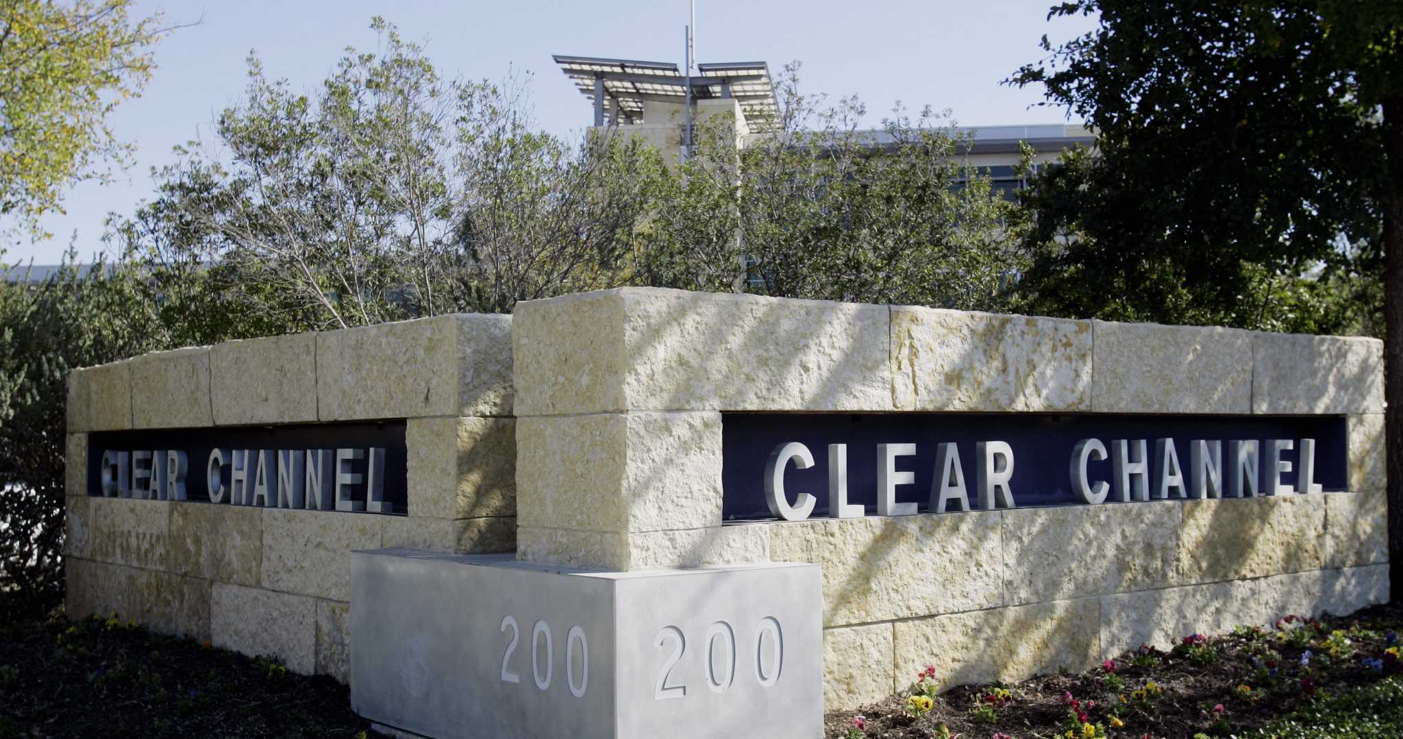 Clear Channel pays $26 million in lieu of graft charges