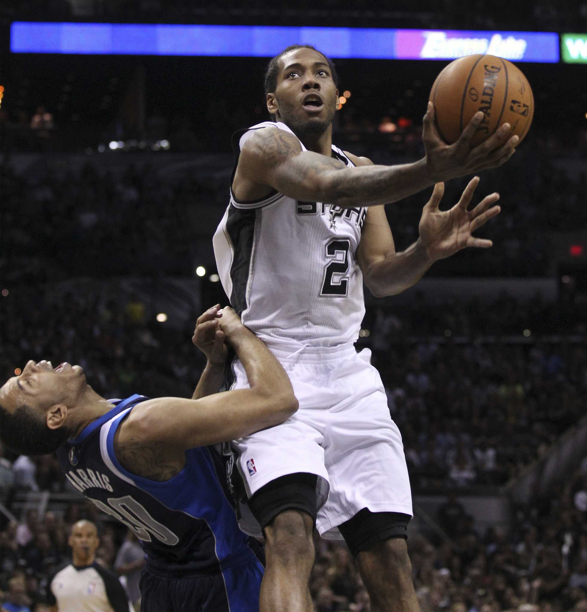 Leonard Spurs Hands