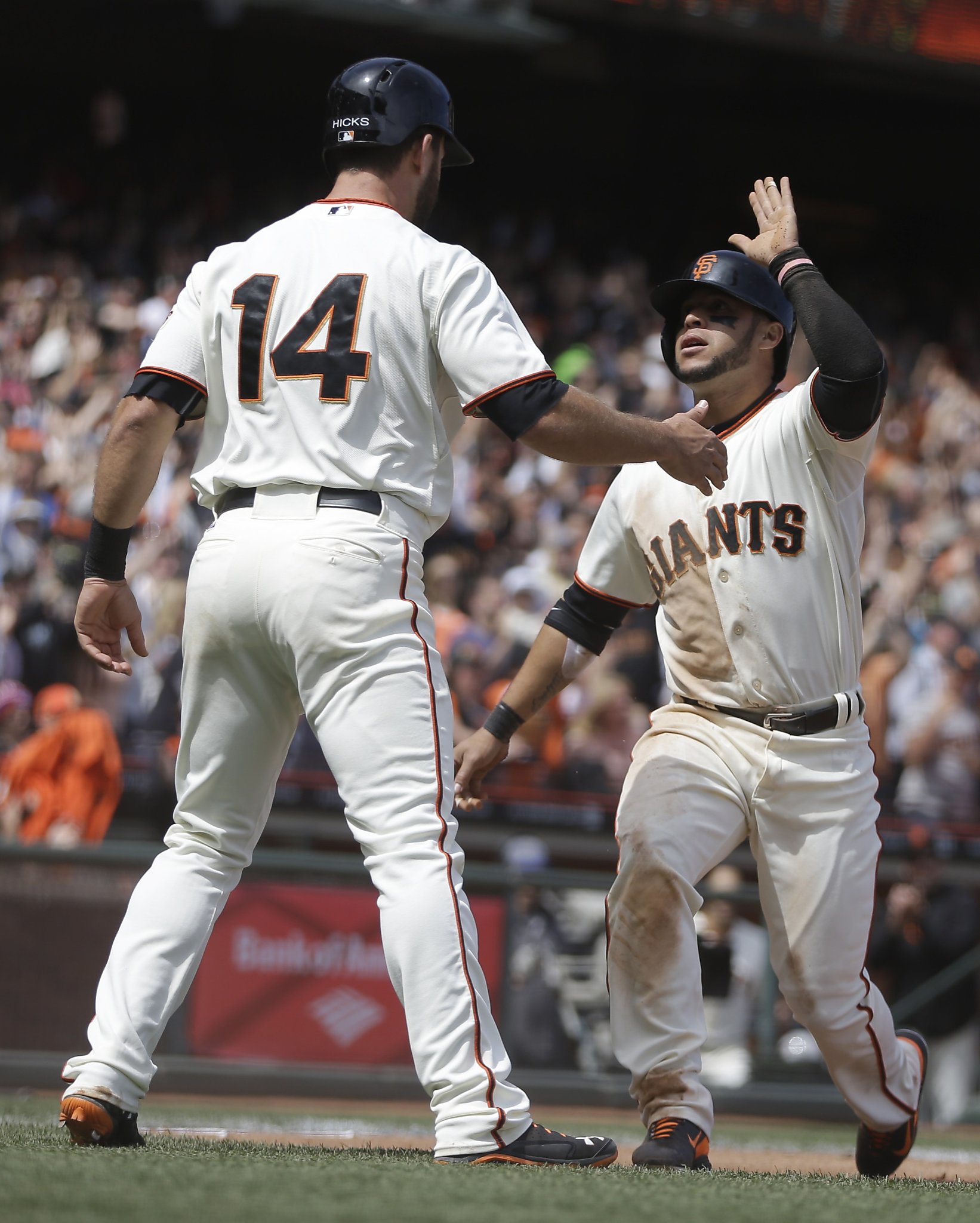 Gregor Blanco delivers in pinch for Giants