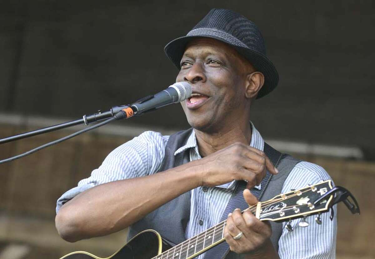 New photo of bluesman Robert Johnson unearthed; only third photo in ...