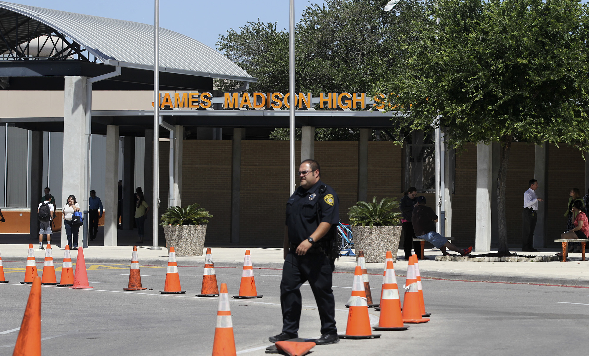 Lockdown lifted on Texas high school, armed student arrested