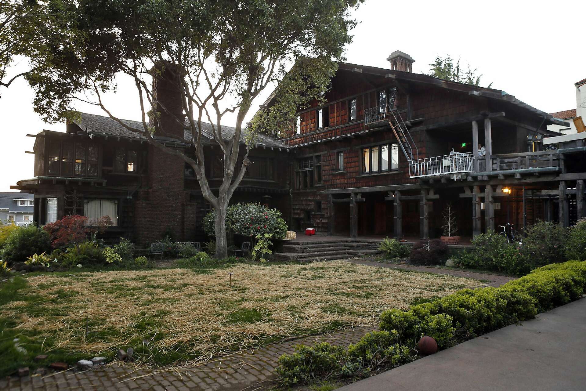 Student leads Thorsen House restoration in Berkeley