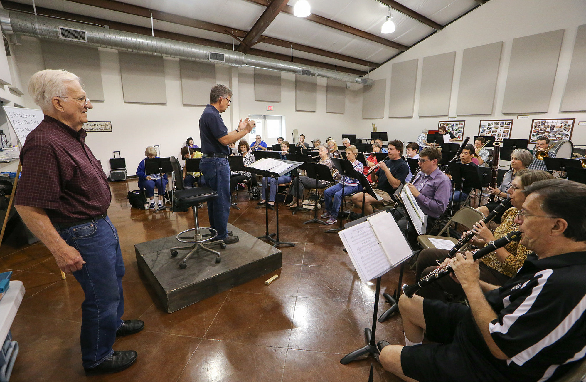 Helotes community band plays music