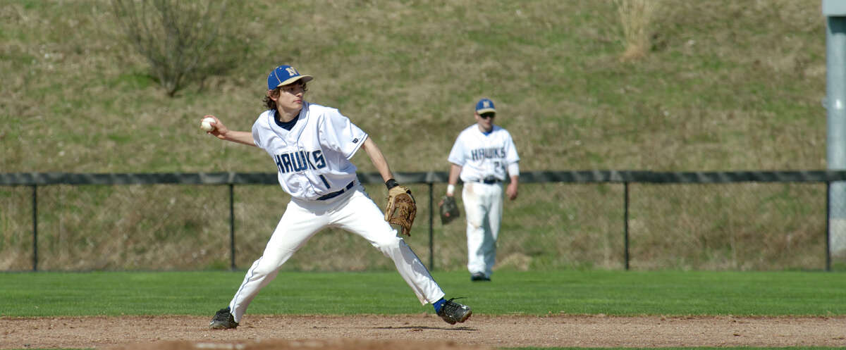 Pomperaug, Newtown split baseball doublheader