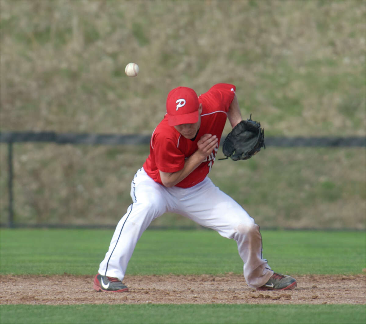 Pomperaug, Newtown split baseball doublheader