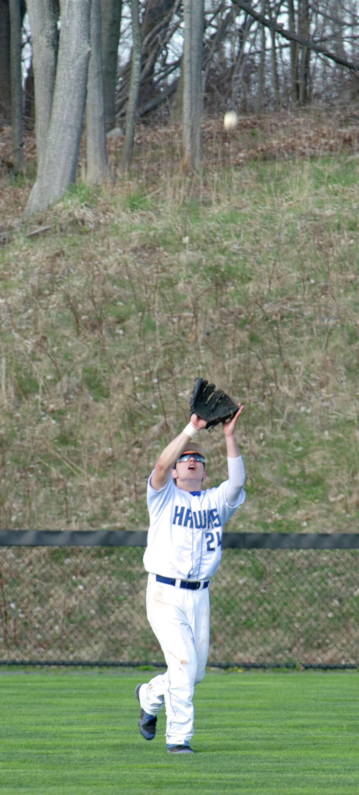 Pomperaug, Newtown split baseball doublheader