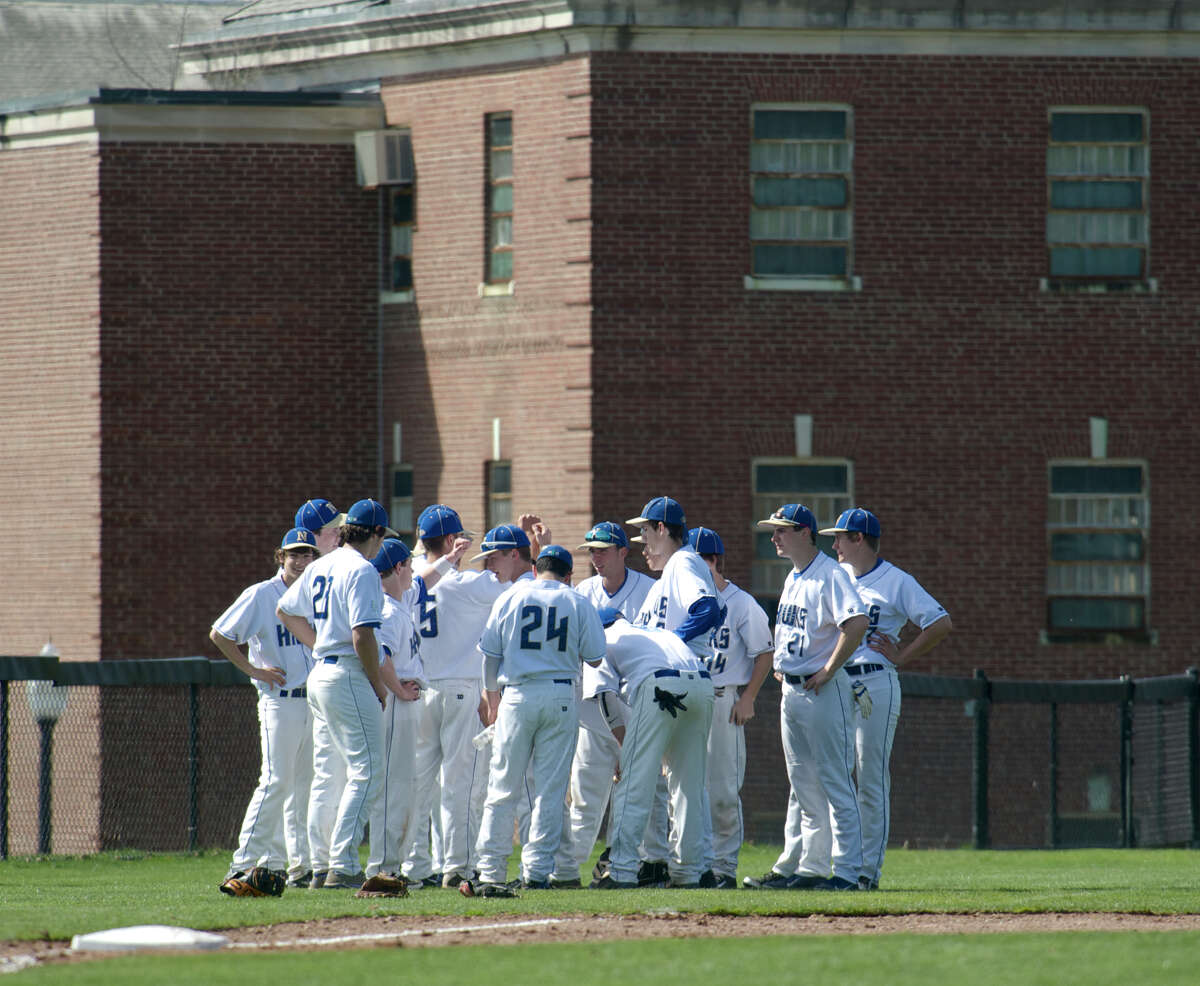 Pomperaug, Newtown split baseball doublheader