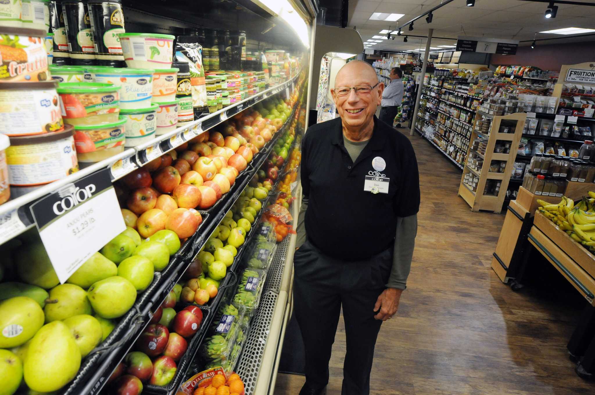 Niskayuna Co-Op manager retiring after 38 years