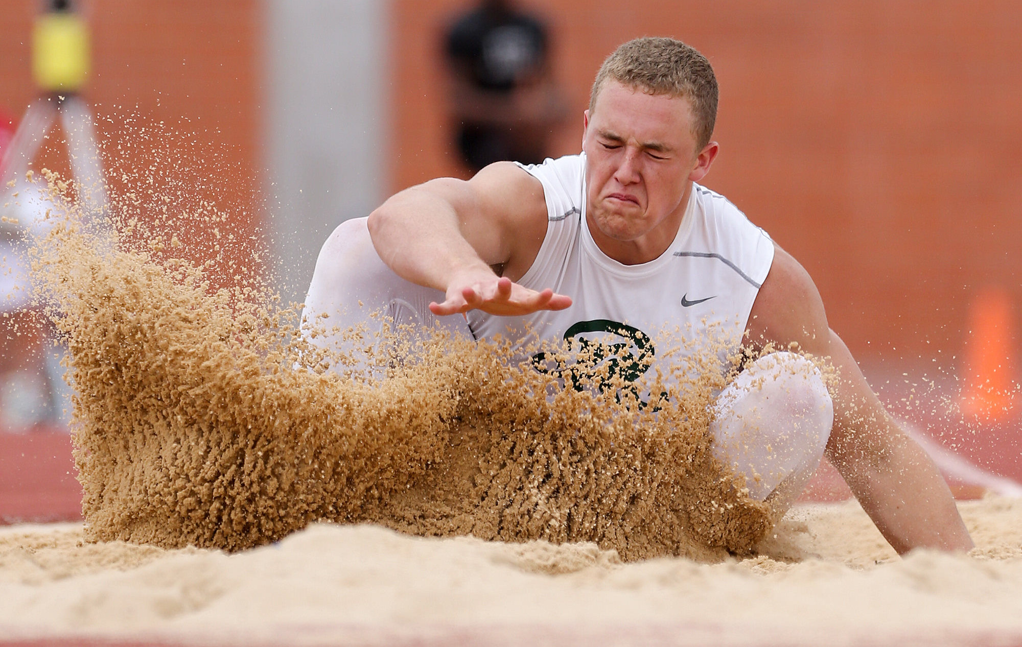 Reagan's Ty Summers transitions from offense to defense