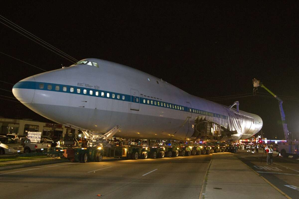 Space Center puts live webcam on team reassembling 747 shuttle carrier