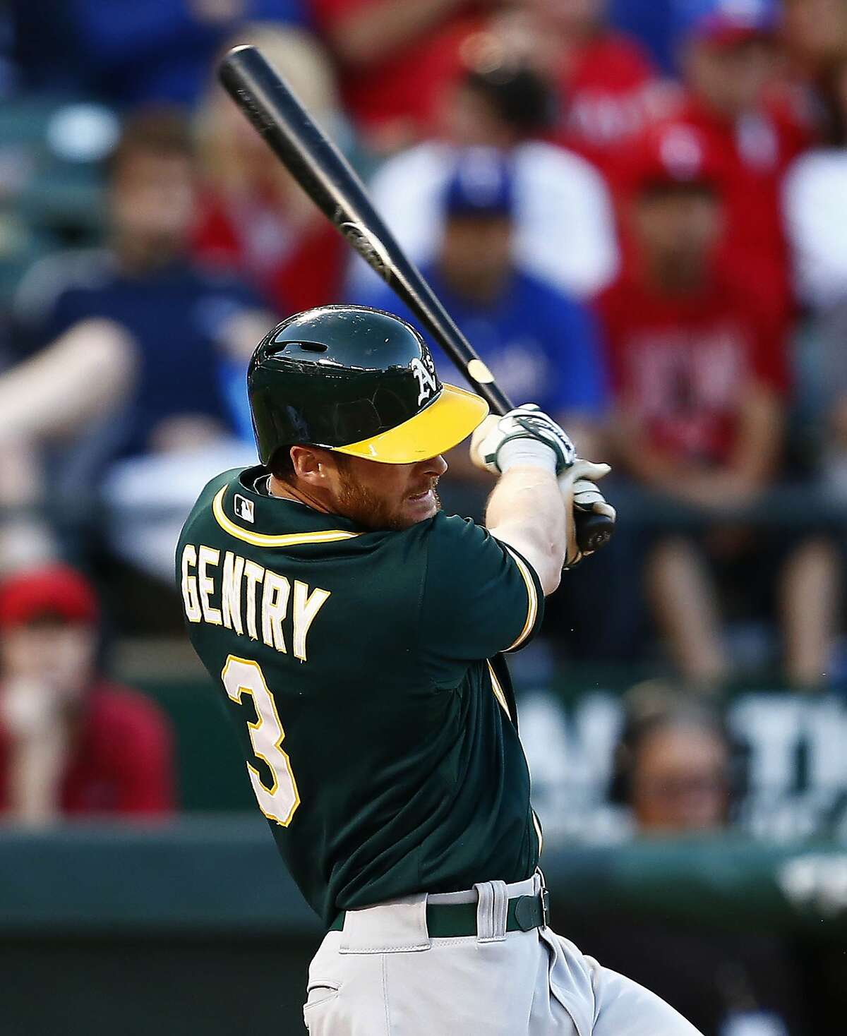 Craig Gentry quickly finds his role with A's