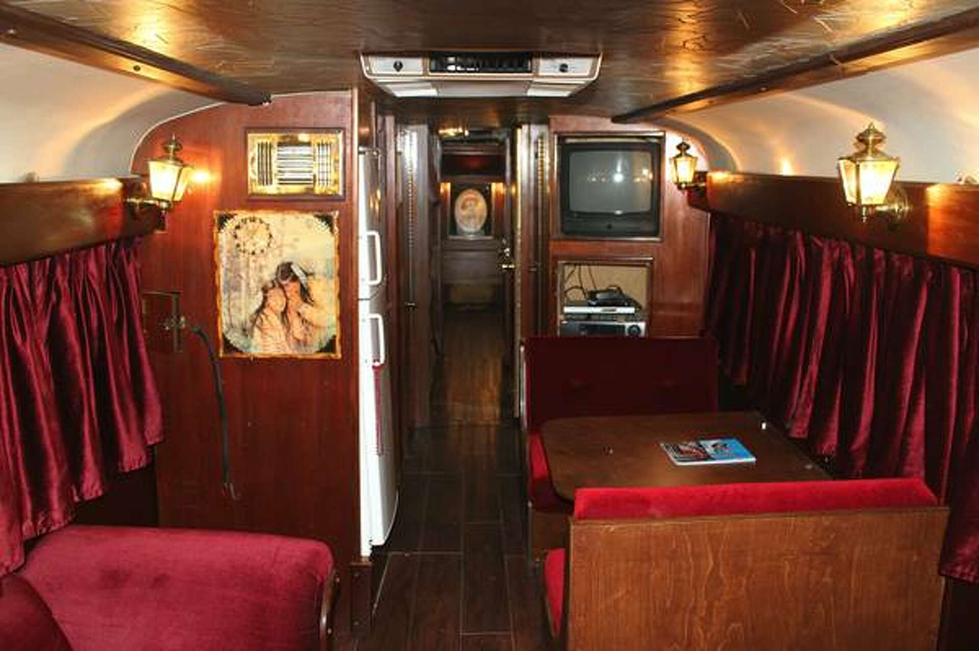 Willie Nelson's tour bus featured on 'Extreme RVs' for Travel Channel
