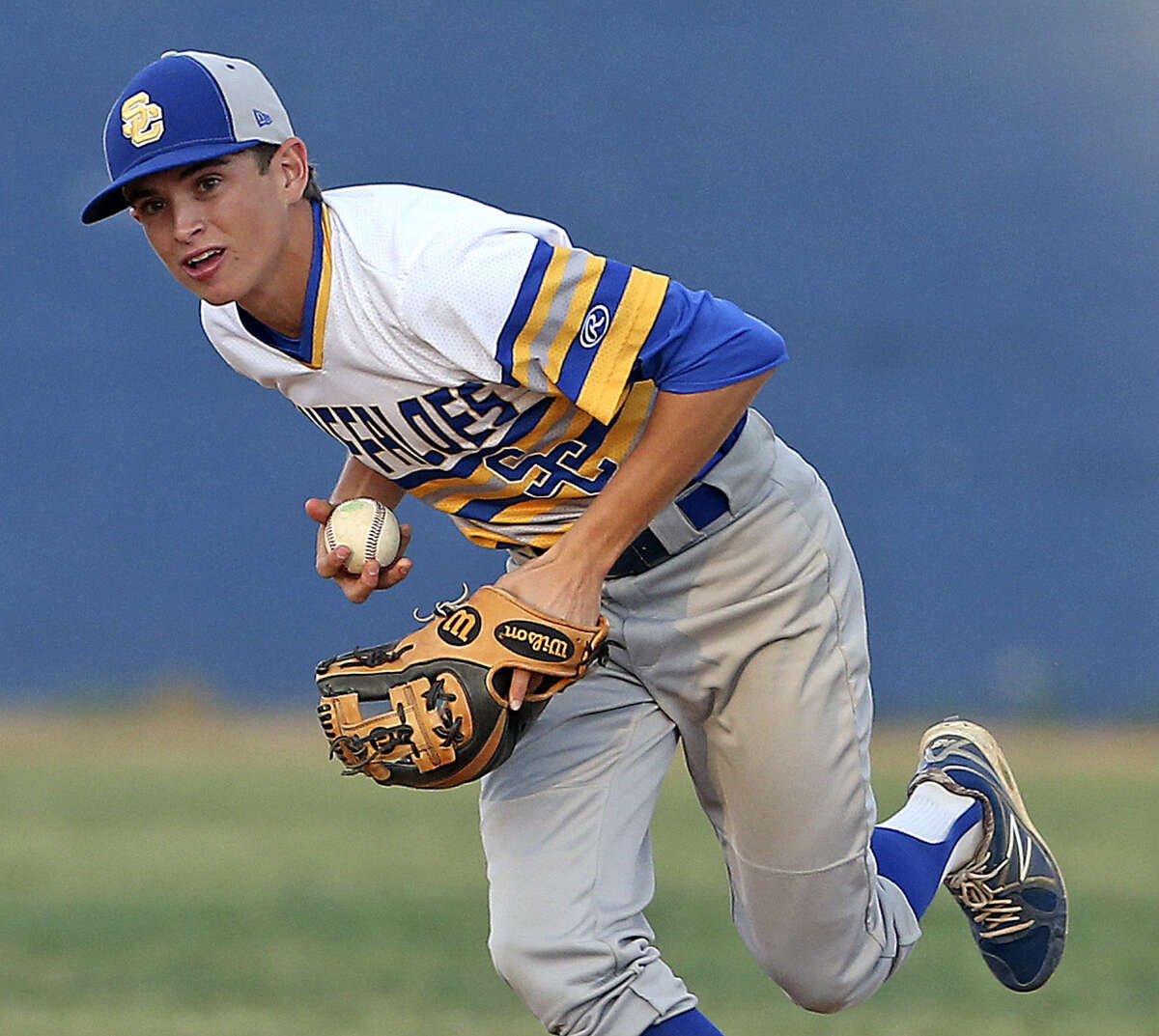 Clemens, Elkins overpower Brack