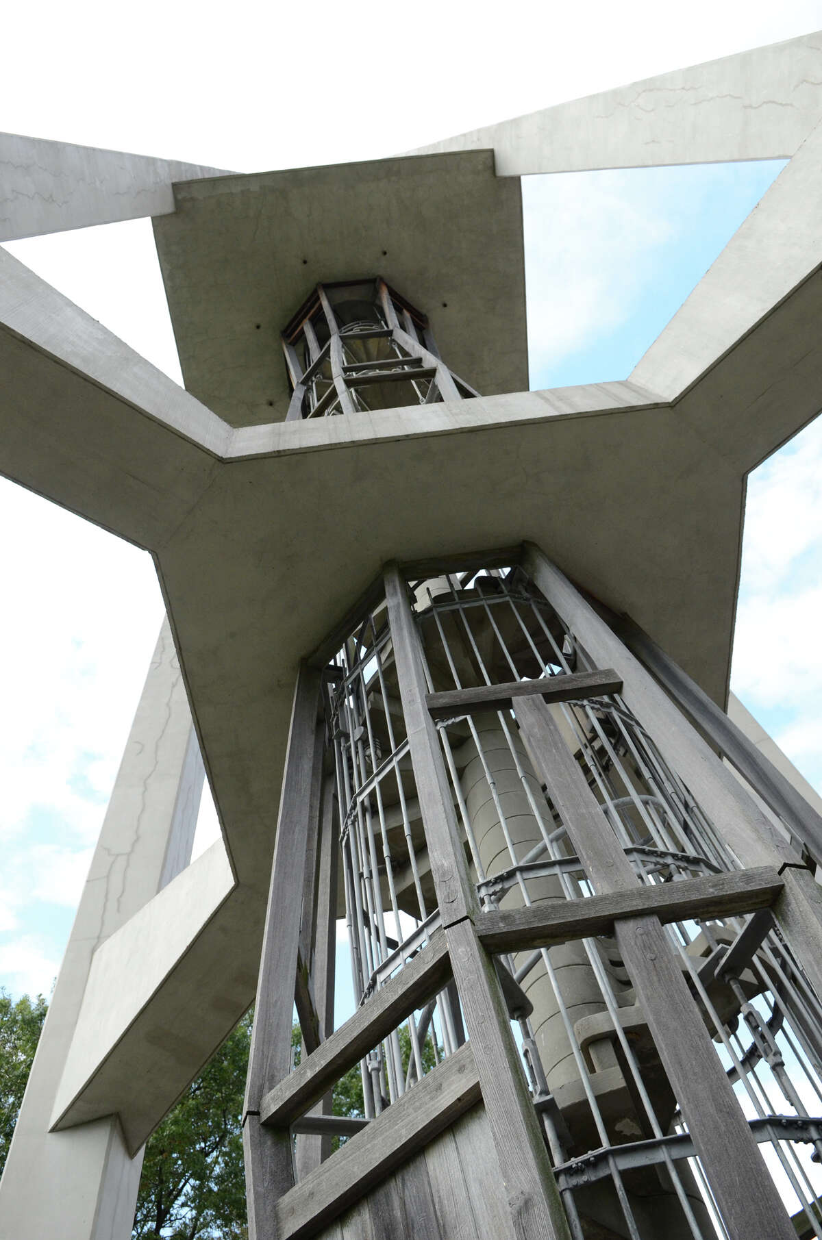 Stamford's 'fish church' to sell off land