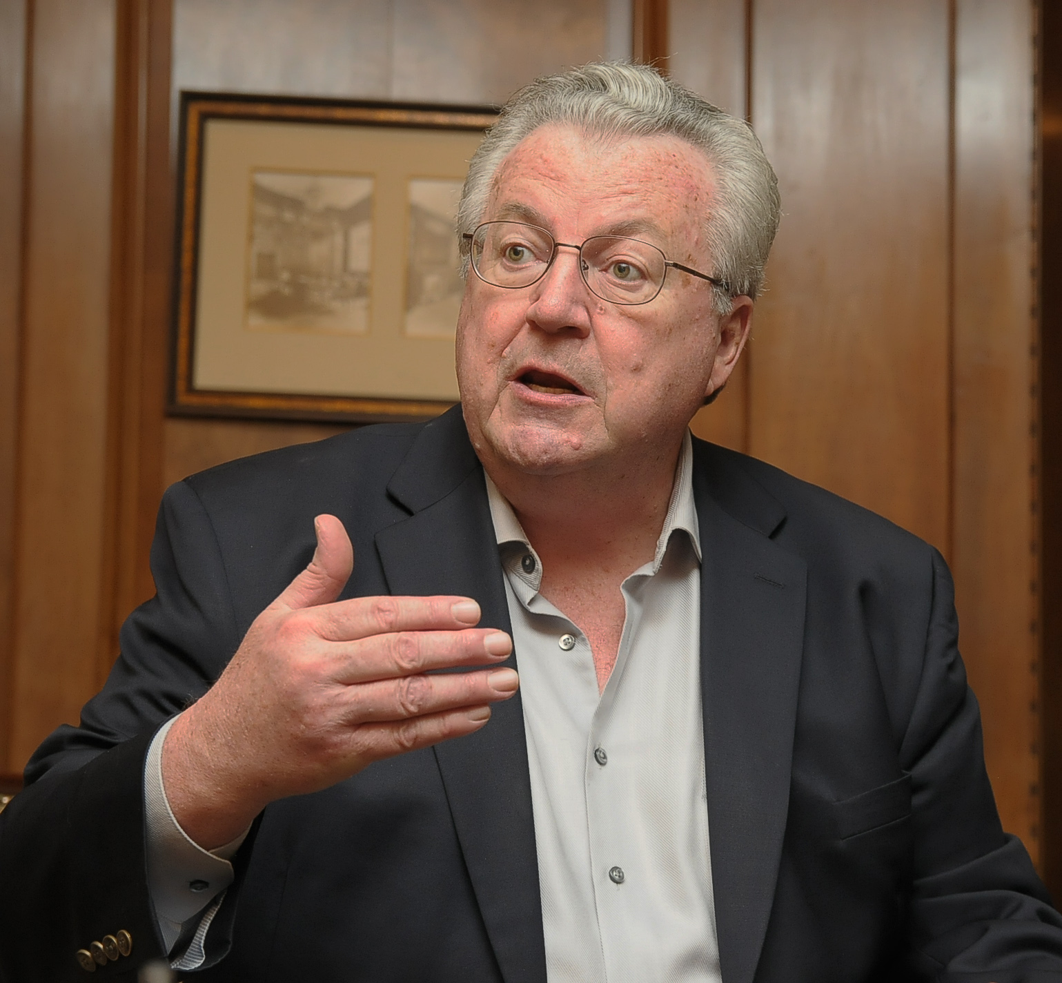 Former Shell president, three Icahn allies put forward in Oxy proxy war