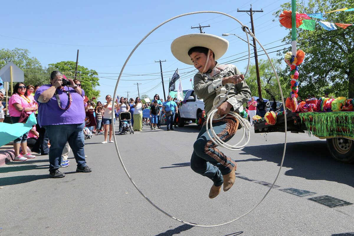 Edgewood ISD celebrates Cinco de Mayo