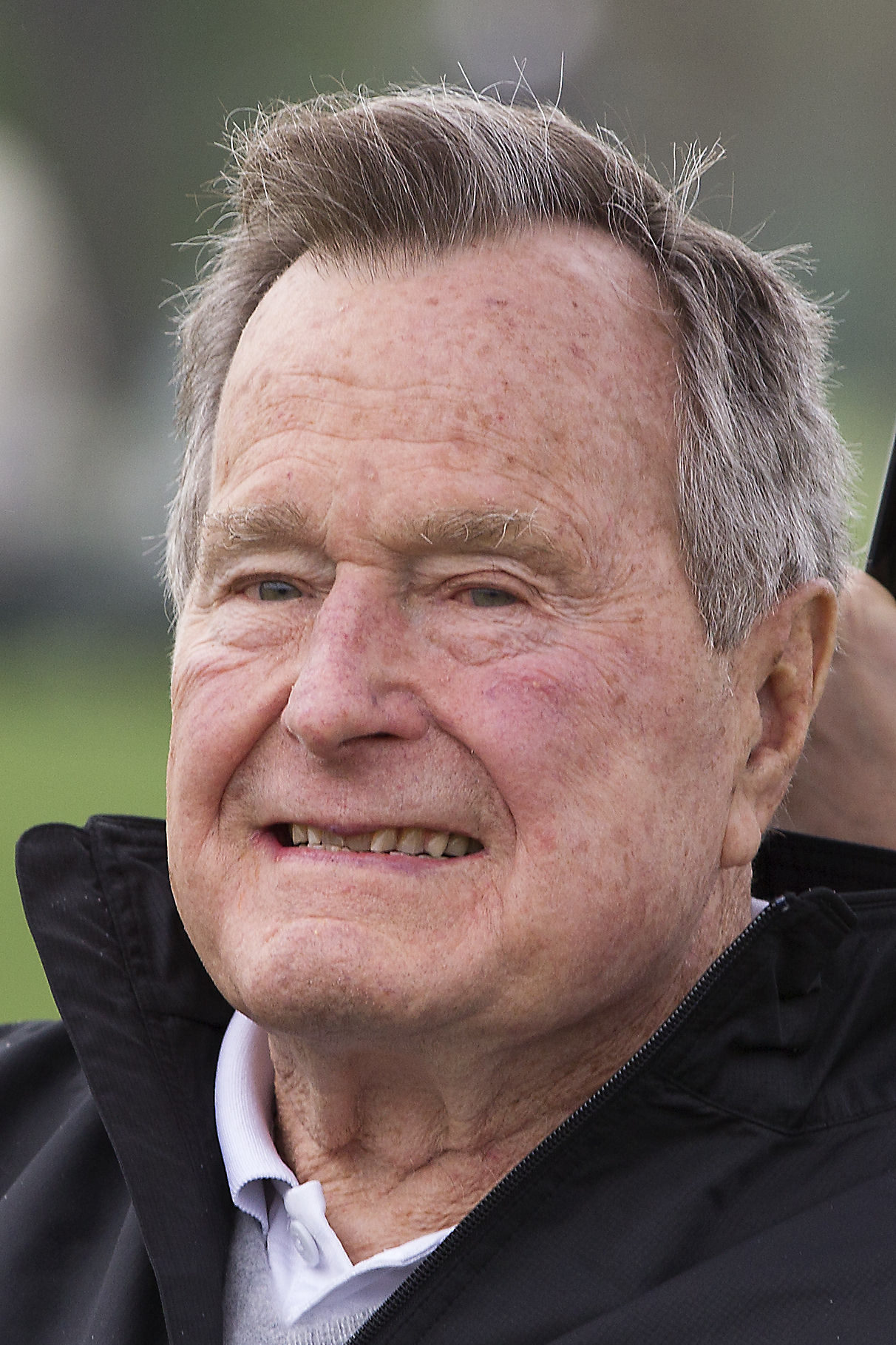 Former President Bush honored with Kennedy award