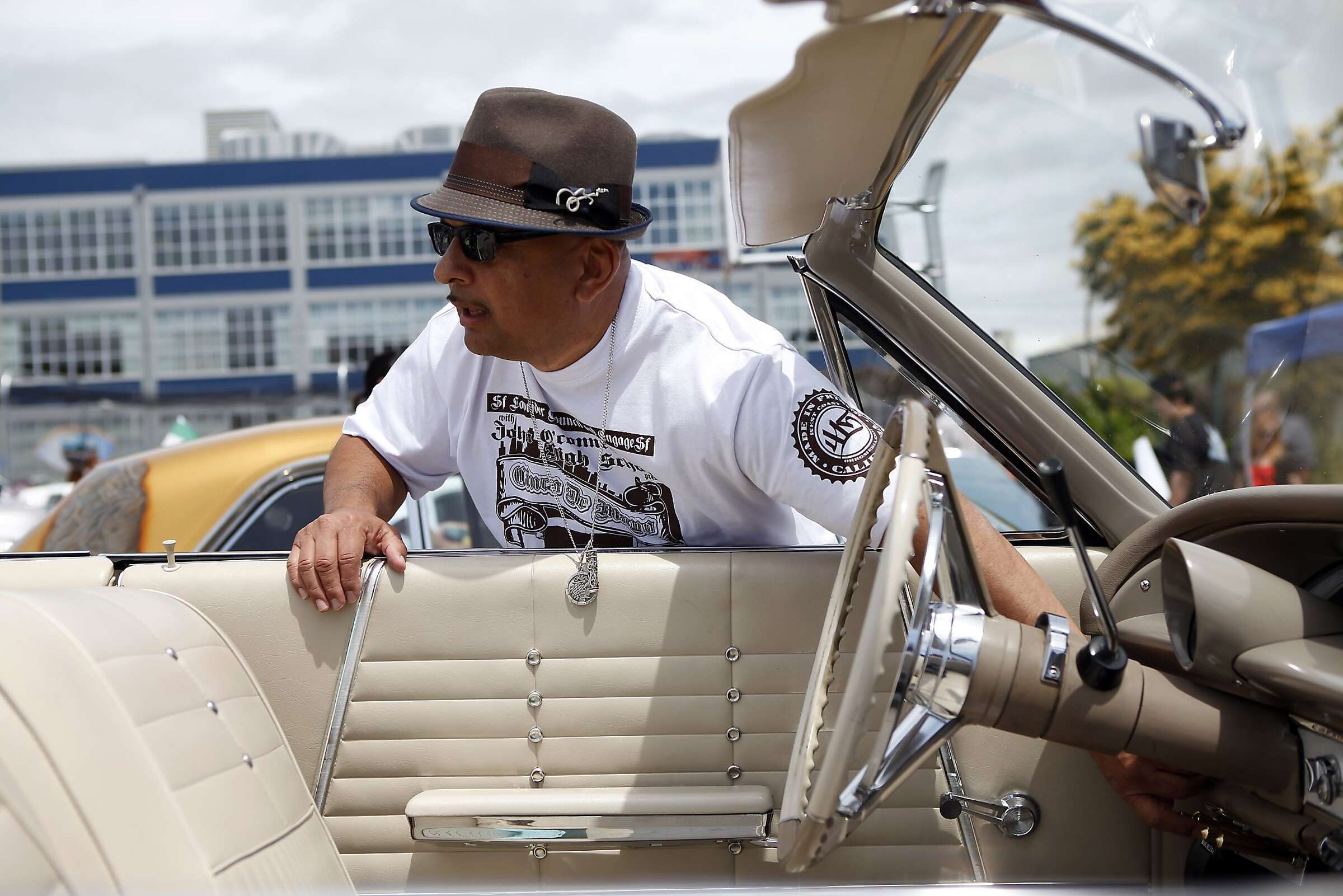 Mission lowrider show a tribute to neighborhood