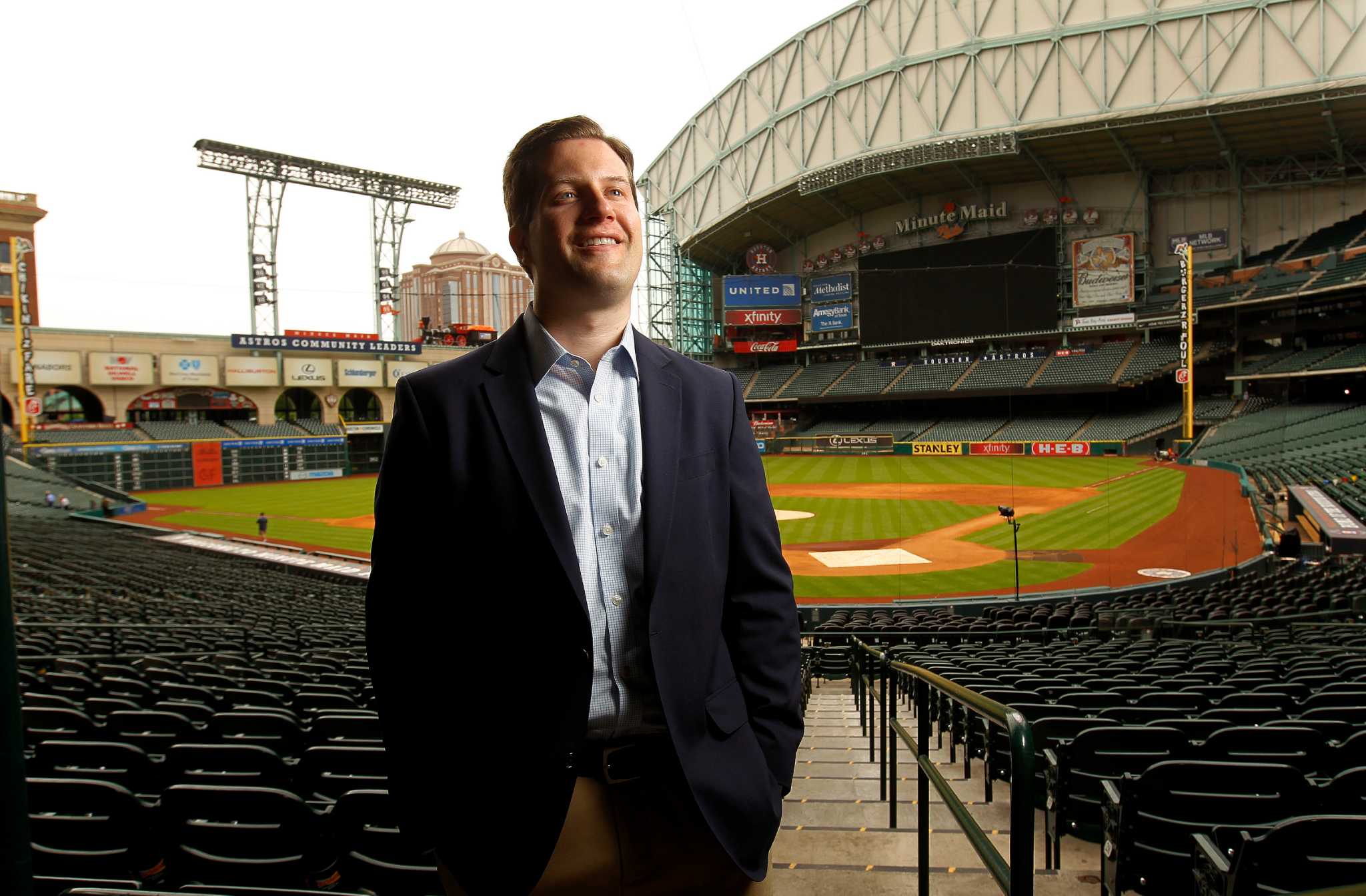 Astros' Firkus brings unique perspective, background to injury analysis