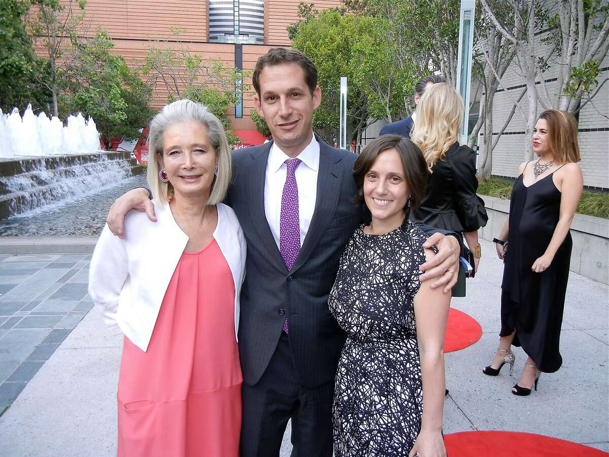 SFMOMA Modern Ball lights up Yerba Buena