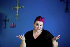 Sign language interpreter helps deaf audiences enjoy music, dirty ...