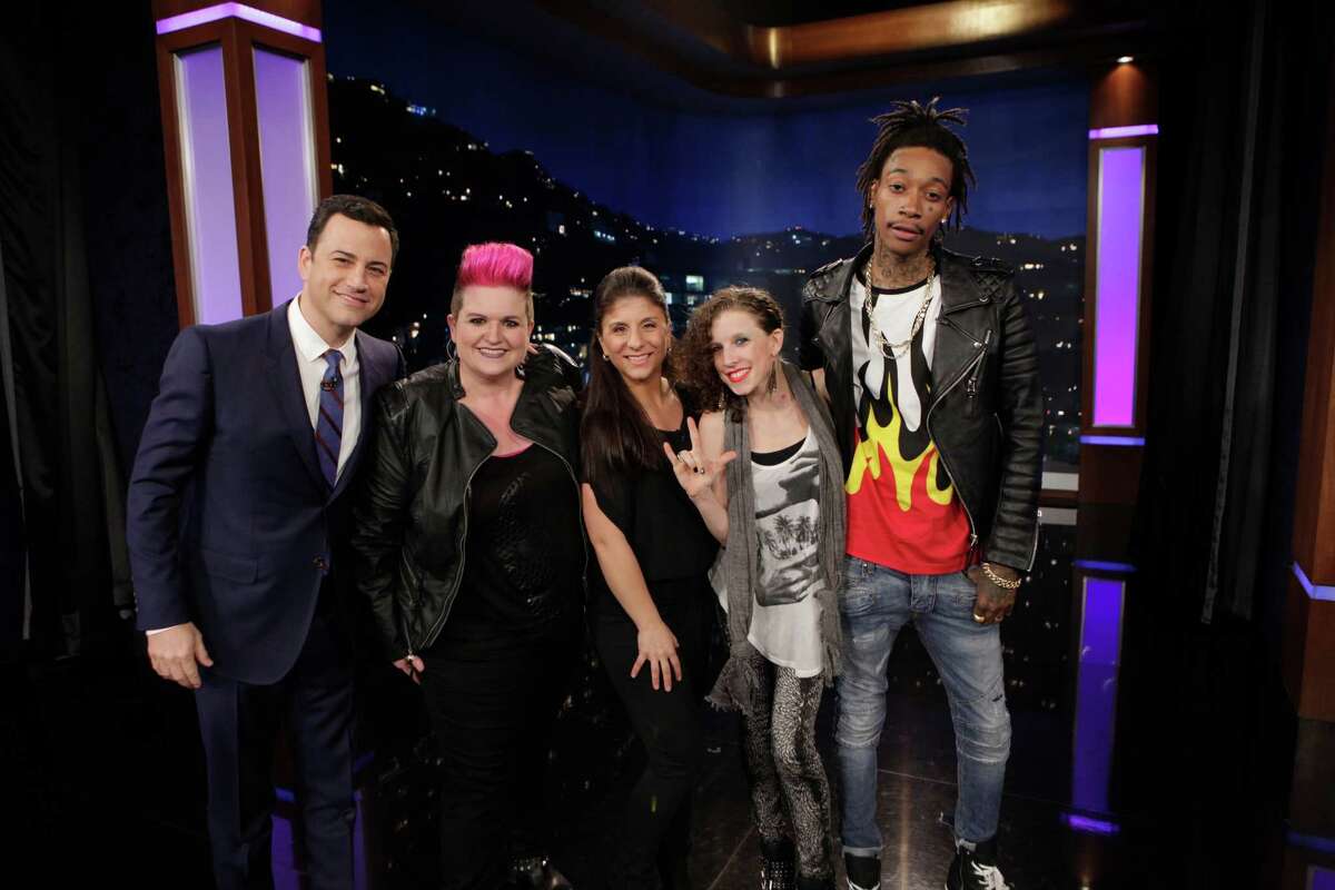 Sign language interpreter helps deaf audiences enjoy music, dirty ...