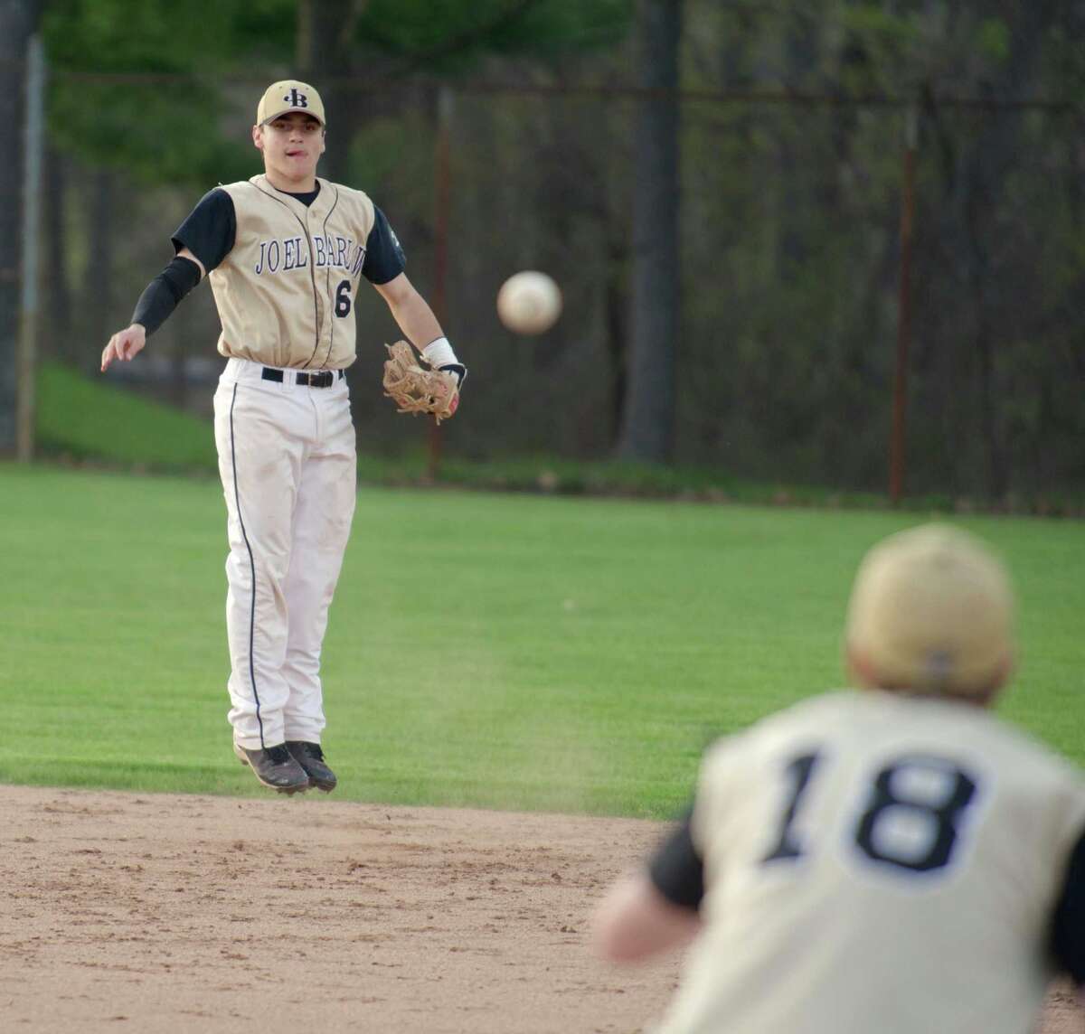 Koubeck leads Barlow baseball over Bethel