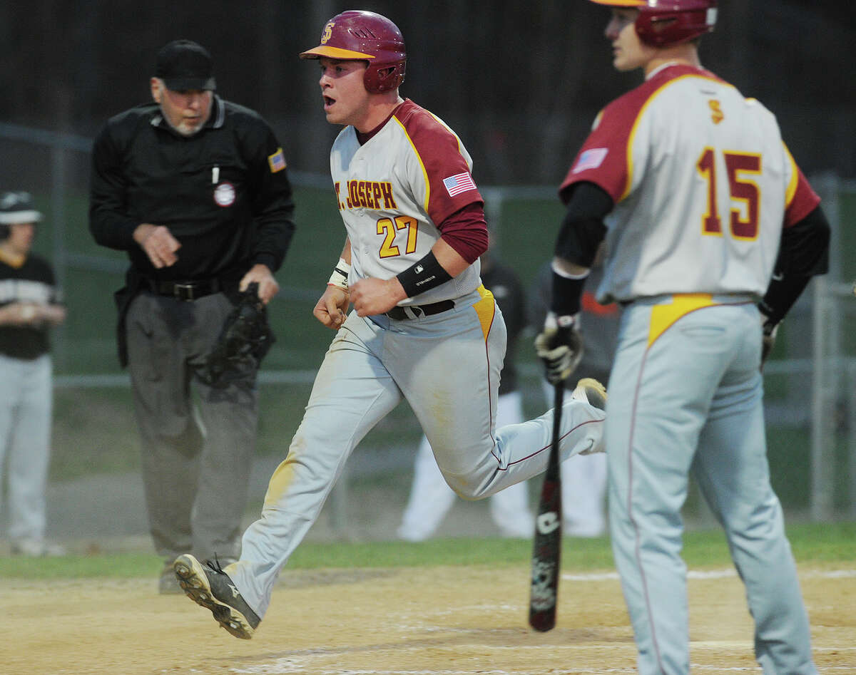 Amoroso, St. Joseph stop Trumbull