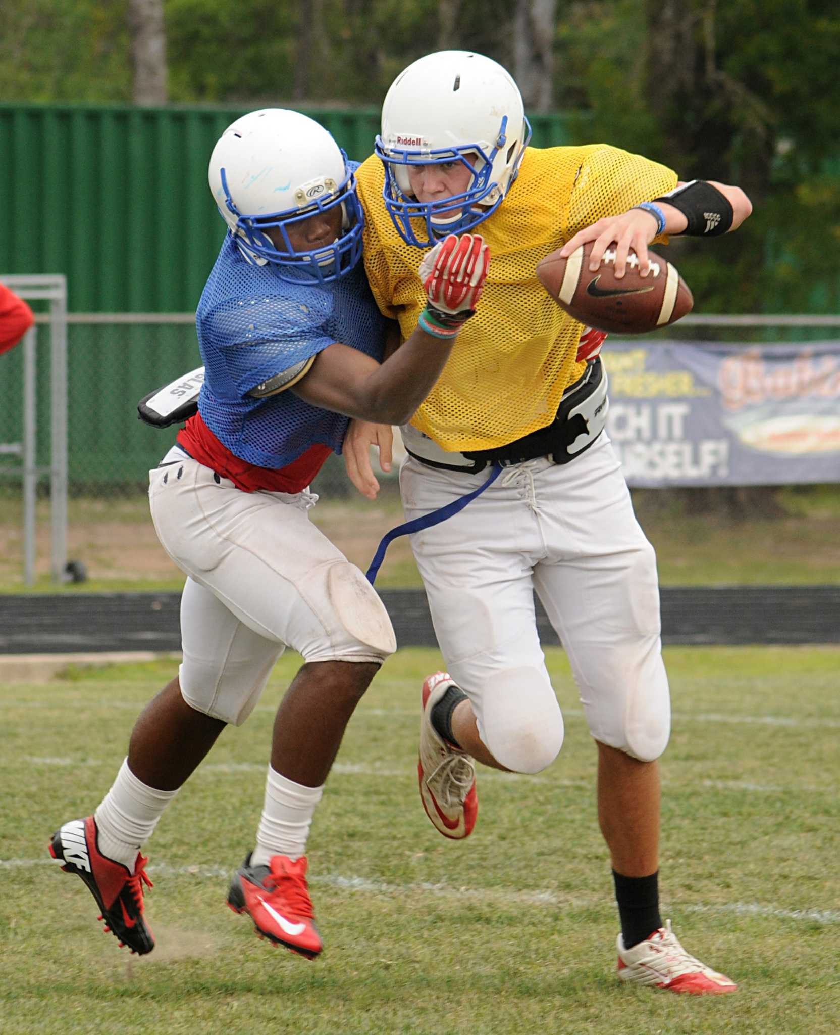 Football: Oak Ridge looks to add depth to roster