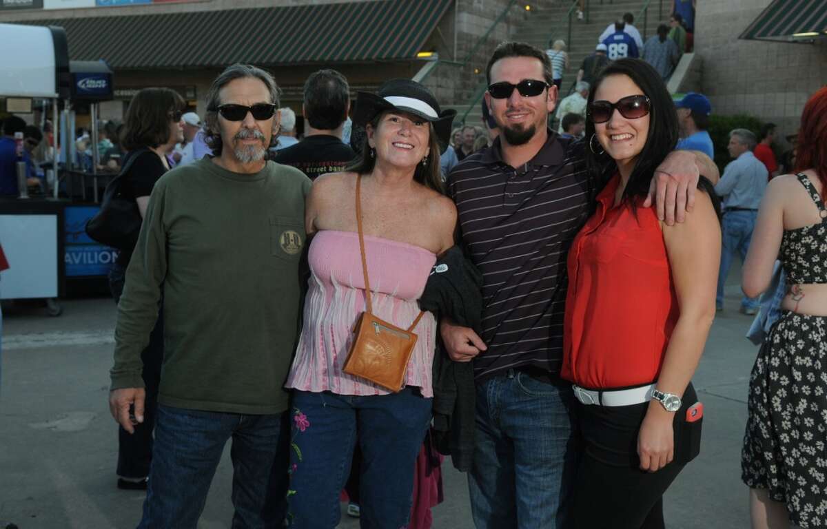 Bruce Springsteen steps up in a unique way for hurricane relief efforts