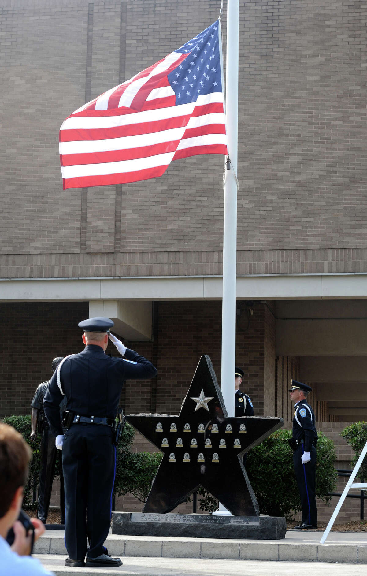 Southeast Texas police memorial honors fallen officers