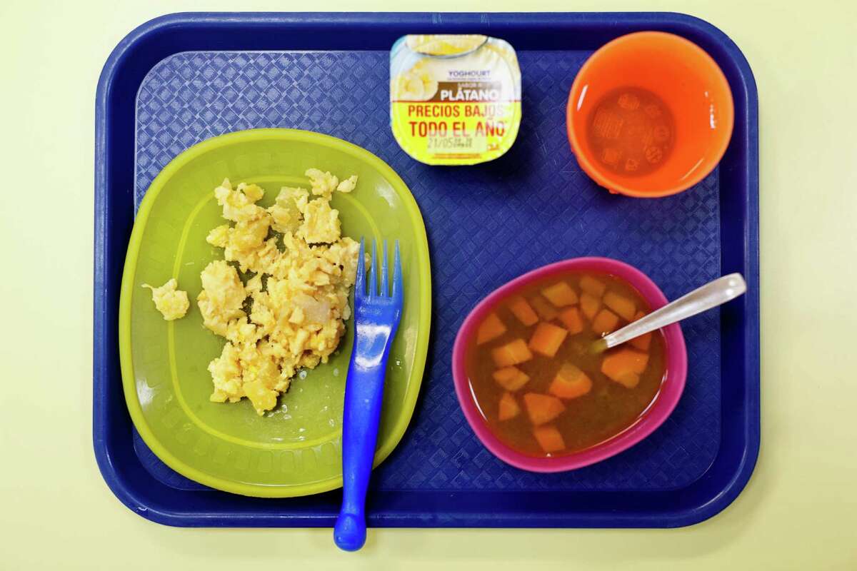 What's in school lunches around the world